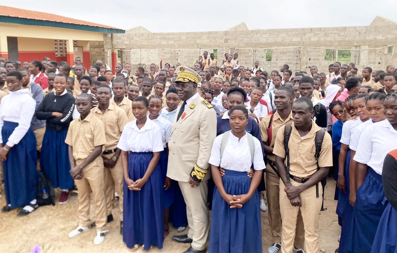 Côte d'Ivoire / Mankono : Cérémonie d’honneur à l’Emblème.